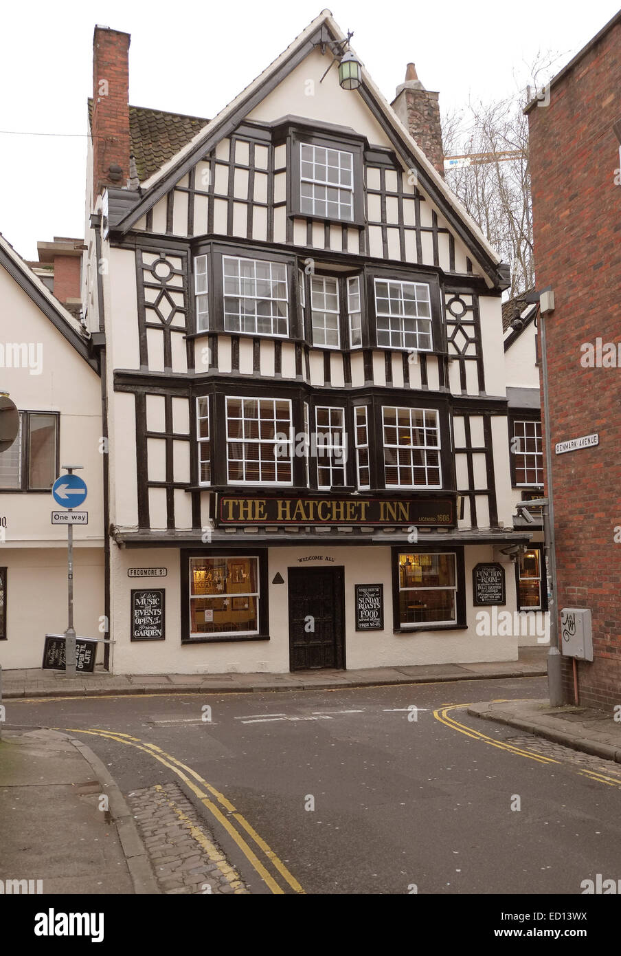 The Hatchet Inn, Frogmore Street, oldest established pub in Bristol ...