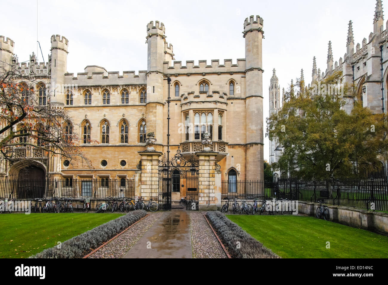 Cambridge university buildings hi-res stock photography and images - Alamy