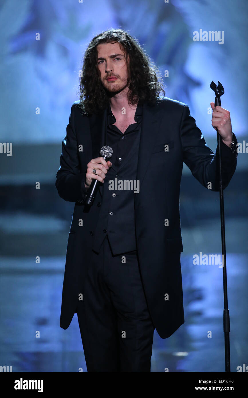 Singer Hozier performs during the 2014 Victoria's Secret Fashion Show ...