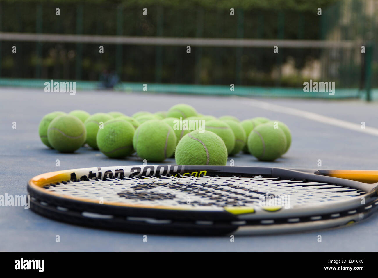 Tennis ball horizontal image hi-res stock photography and images - Alamy