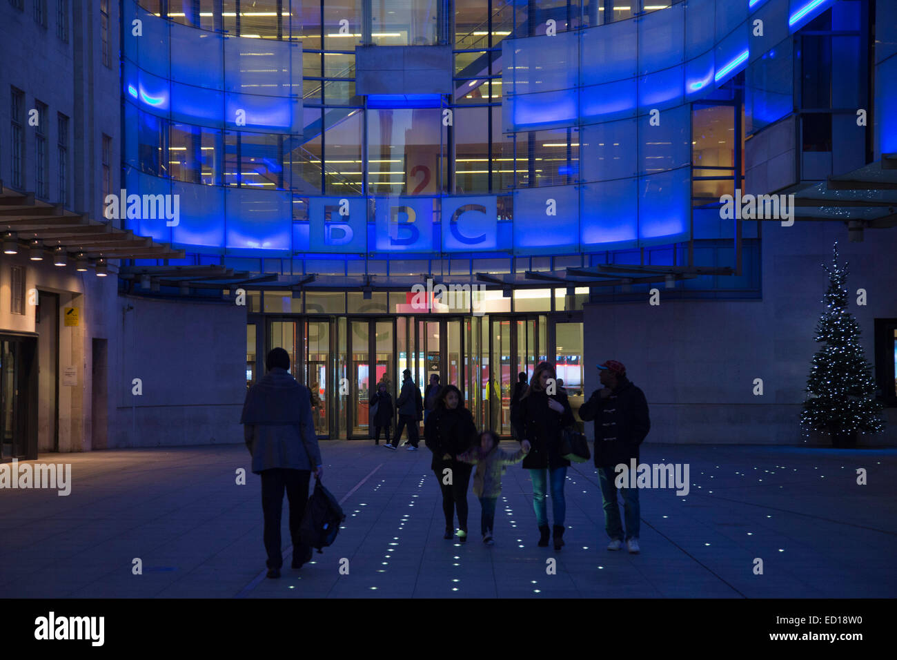 Bbc broadcasting house hi-res stock photography and images - Alamy