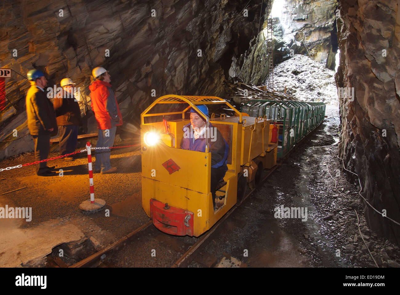 Llechwedd slate cavern hi-res stock photography and images - Alamy