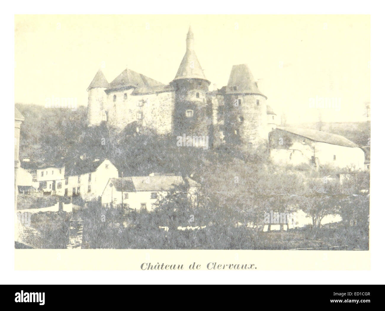 This page from a historical work depicts the Château de Clervaux, a ...