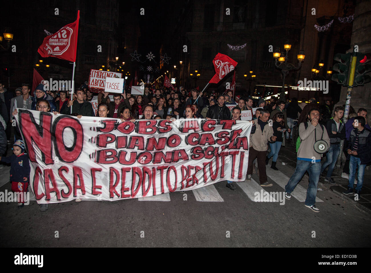 Palermo, Italy. 23rd Dec, 2014. Homeless, unemployed, students and ...