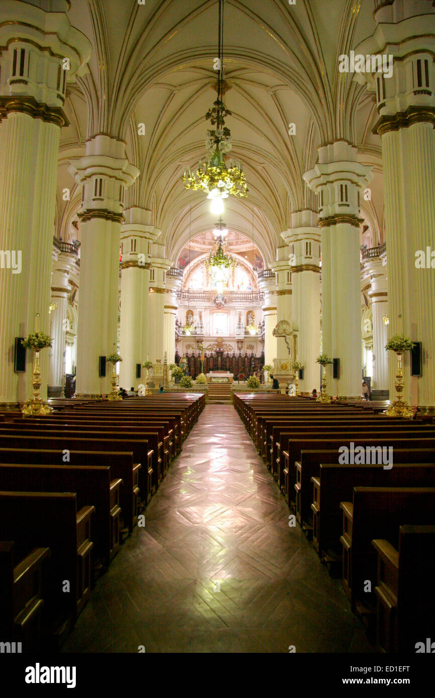 Interior of guadalajaras 17th century colonial cathedral hi-res stock ...