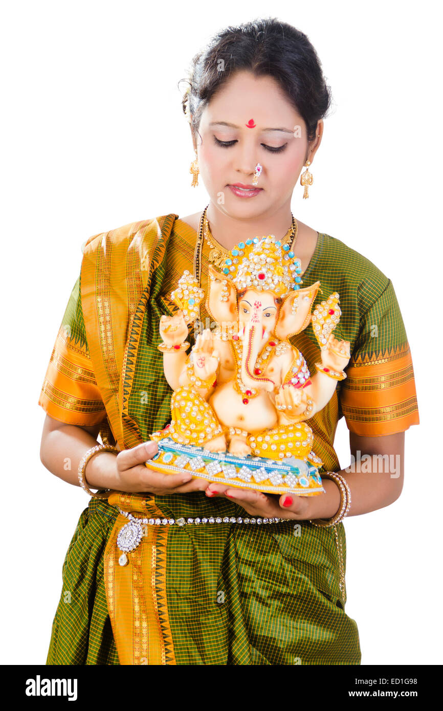 1 South indian Lady Ganesh Chaturthi Celebration Stock Photo - Alamy
