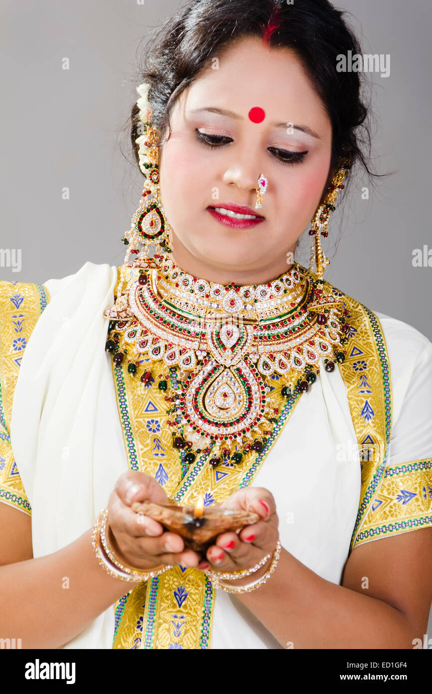 South indian housewife lady showing hi-res stock photography and images ...