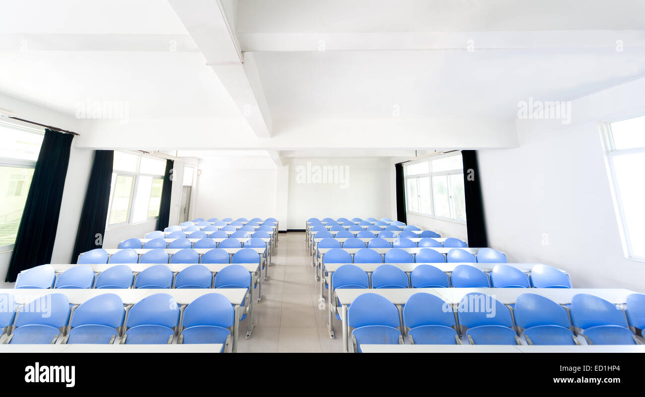 Bright empty classroom with desks and chairs Stock Photo - Alamy