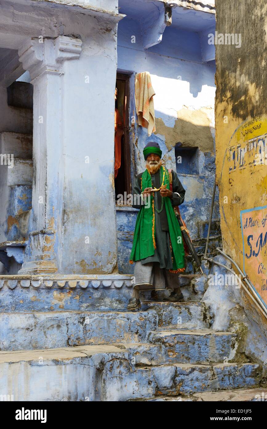 India atmosphere hi-res stock photography and images - Alamy