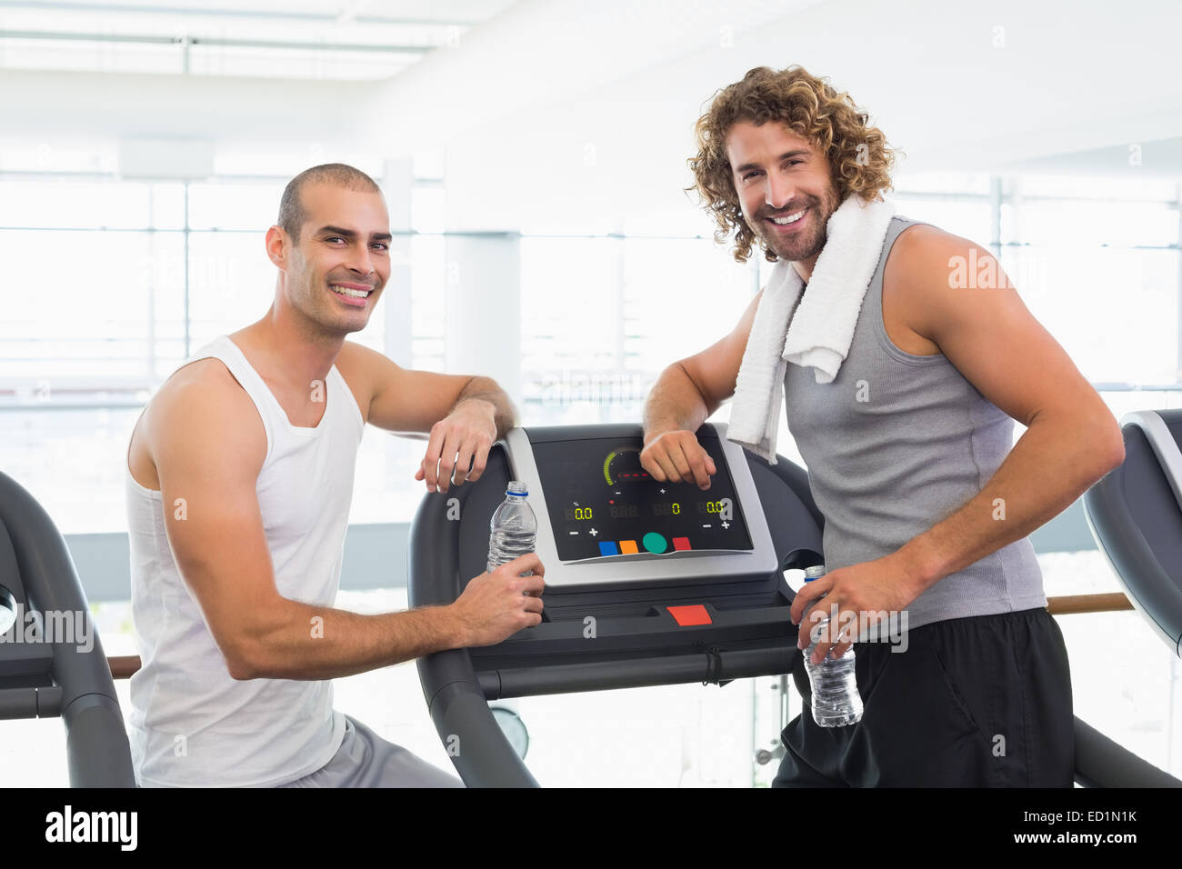 Man gym trainer treadmill hi-res stock photography and images - Alamy