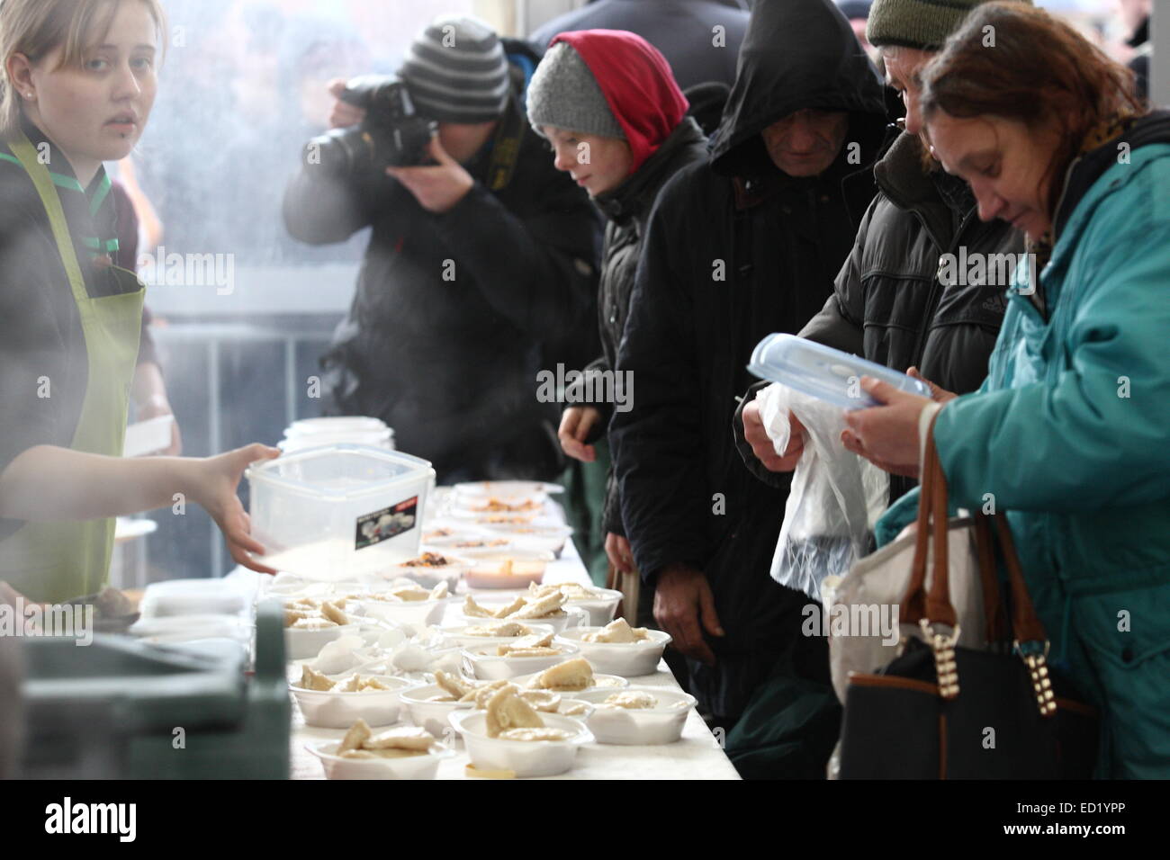 Gdansk, Poland 24th, Dec. 2014 Christmas Eve meal for lonely, poor and ...