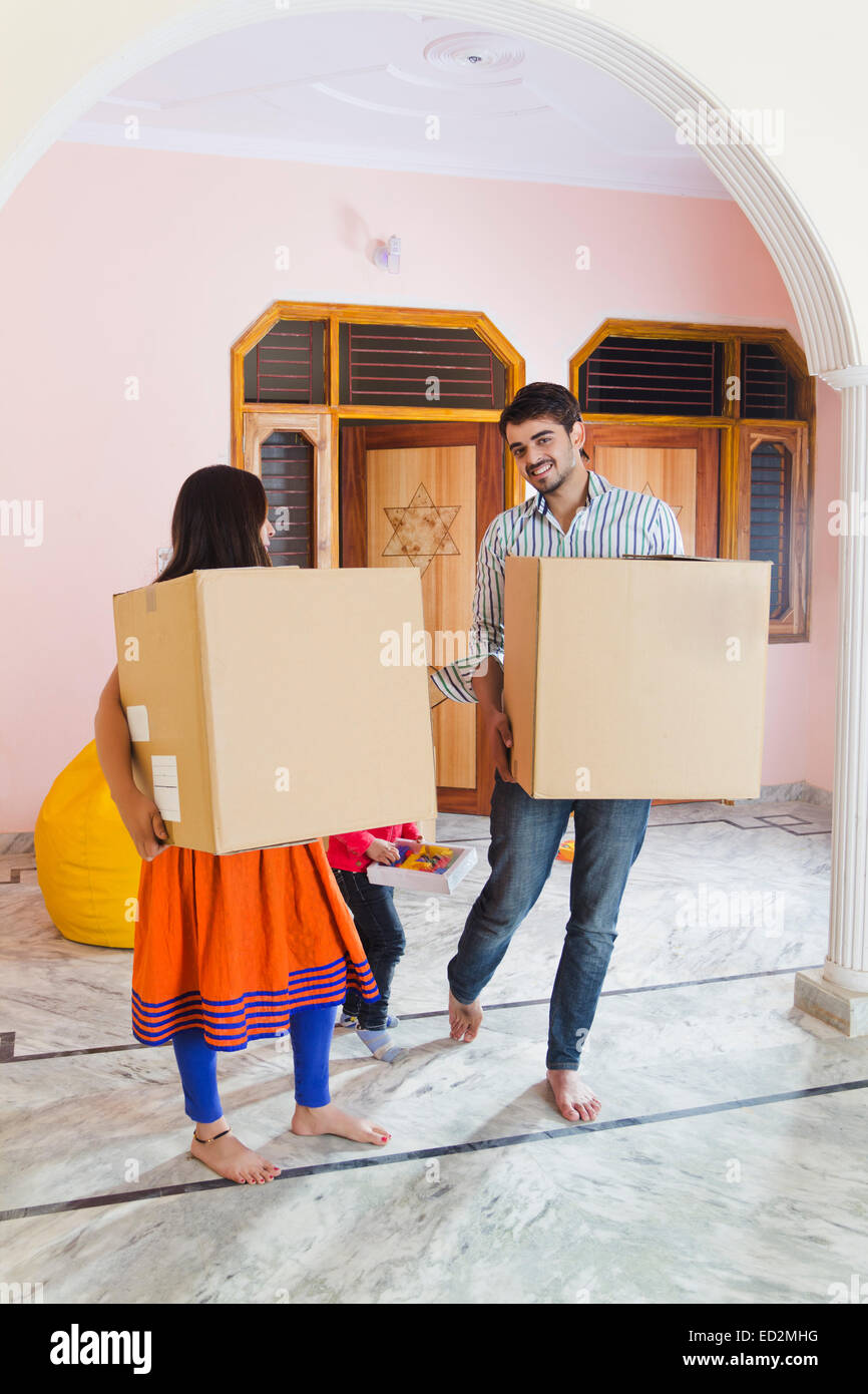 2 indian married couple Home Shifting Stock Photo - Alamy