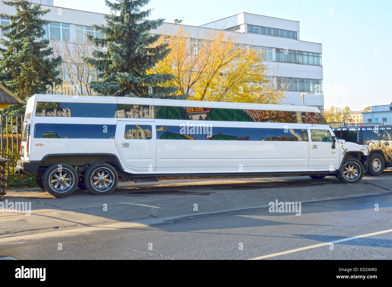 Limousine hi-res stock photography and images - Alamy