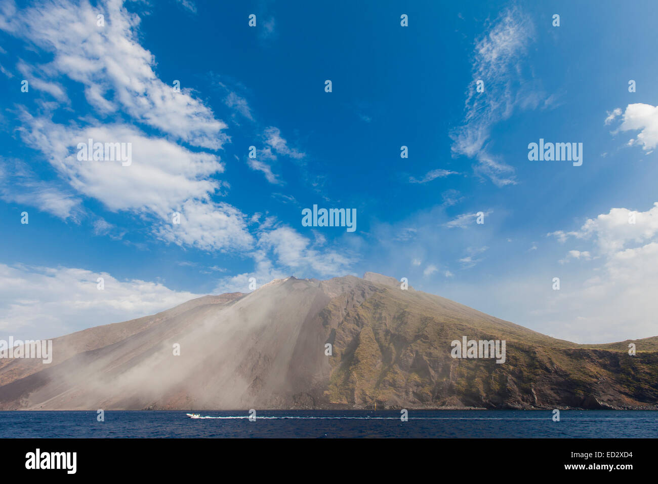 Stromboli volcano view hi-res stock photography and images - Alamy