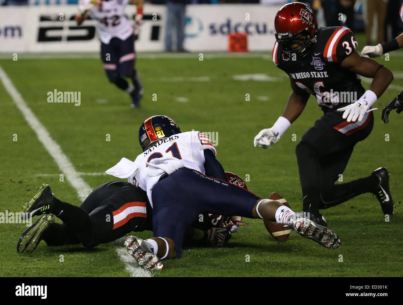Aztec stadium 2014 hi-res stock photography and images - Alamy