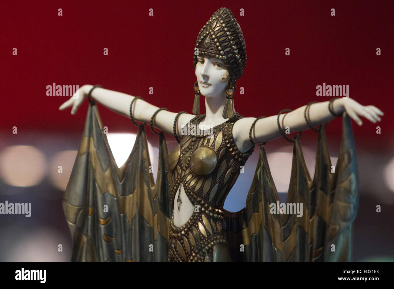 Queen semiramis hi-res stock photography and images - Alamy