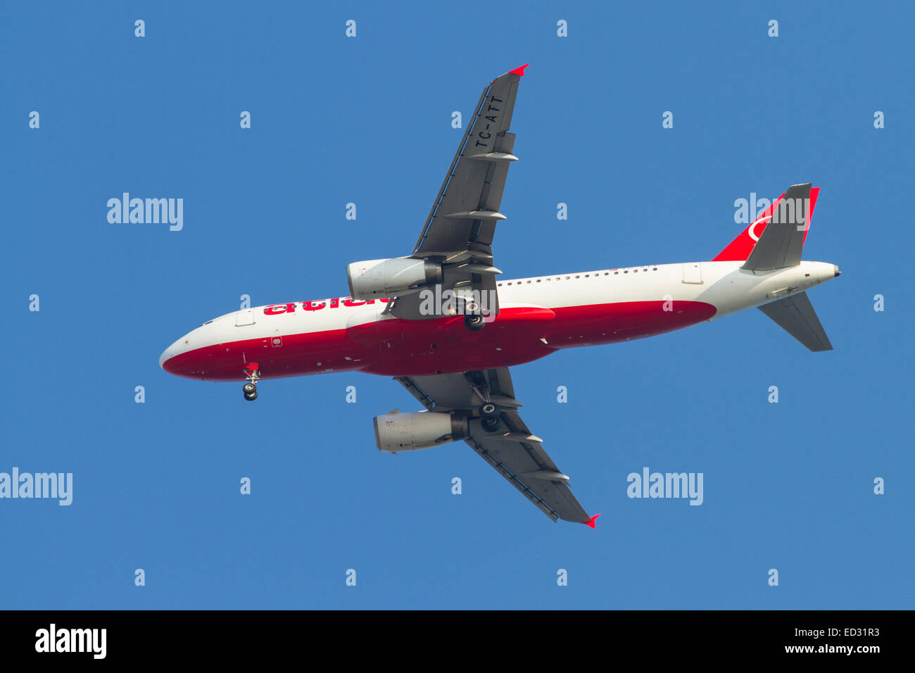 ISTANBUL, TURKEY - AUGUST 17, 2014: Atlasjet Airlines Airbus A320-233 ...
