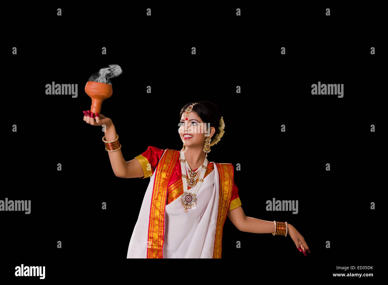 Kolkata durga dance hi-res stock photography and images - Alamy