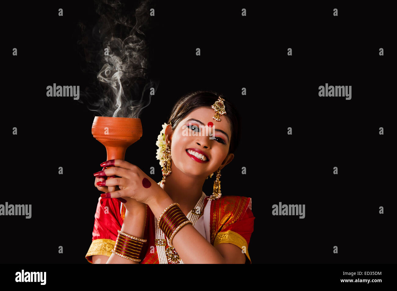 Durga puja dance hi-res stock photography and images - Alamy