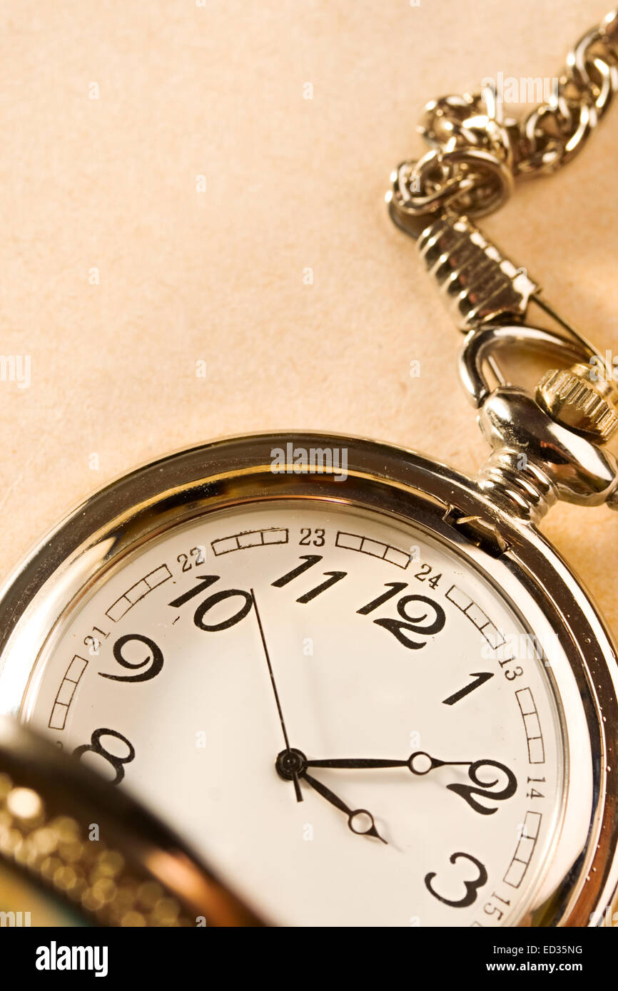 Open face pocket watch hi-res stock photography and images - Alamy