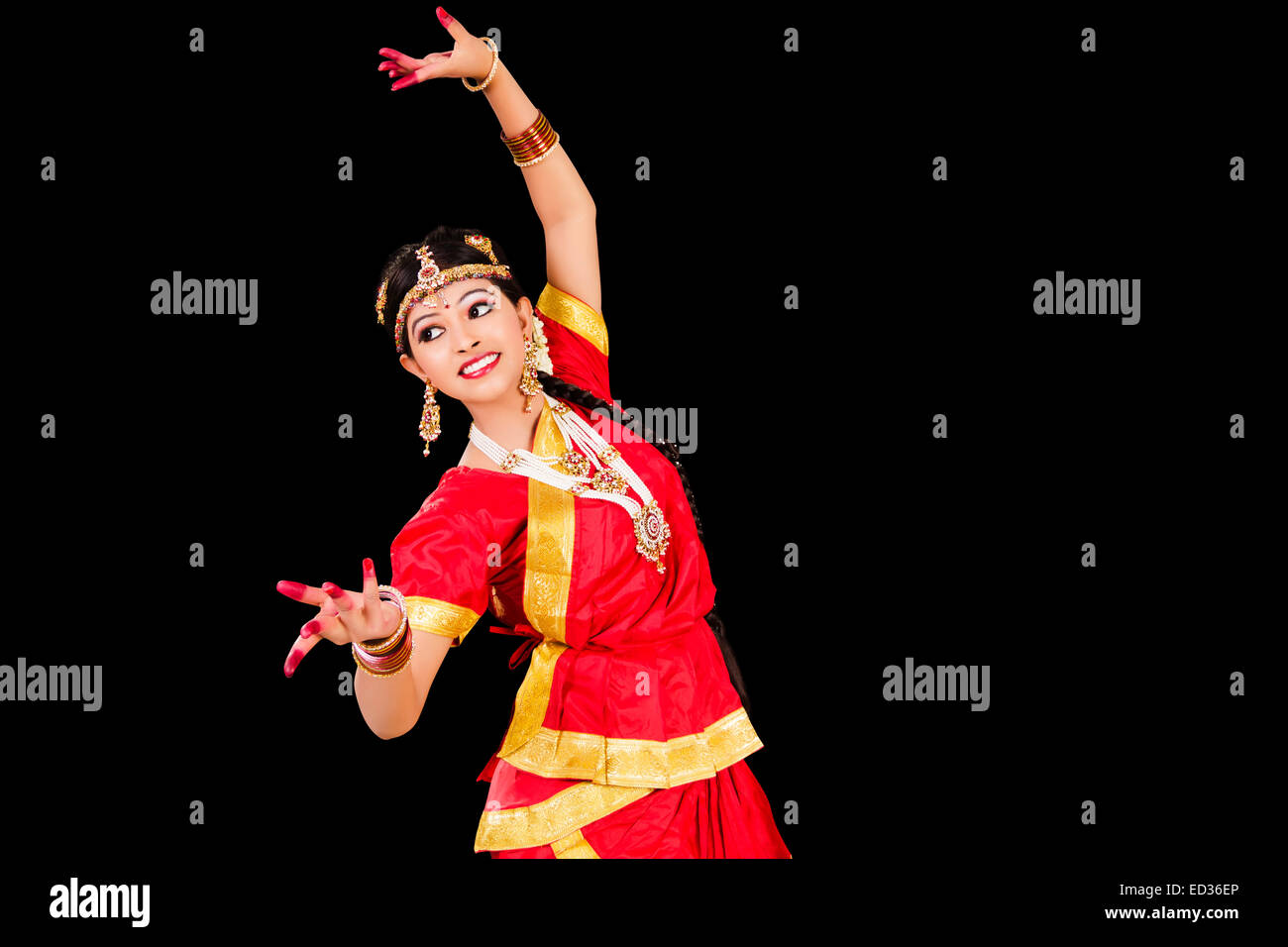 Marathi dance hi-res stock photography and images - Alamy