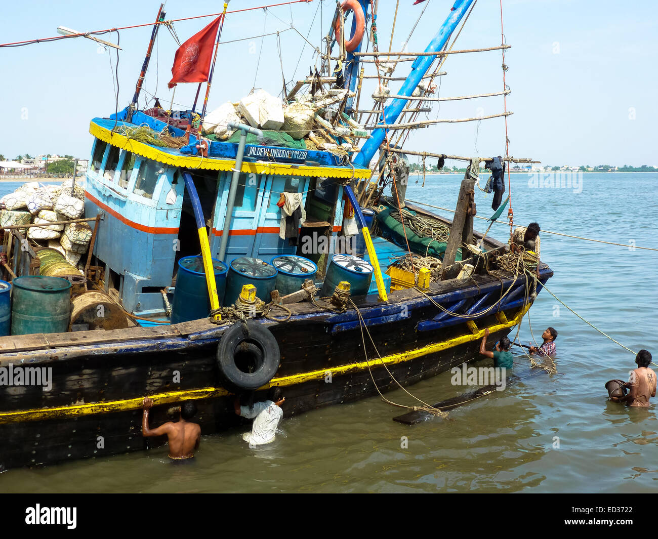 old wooden fishing boat at duji gujarat india Stock Photo - Alamy