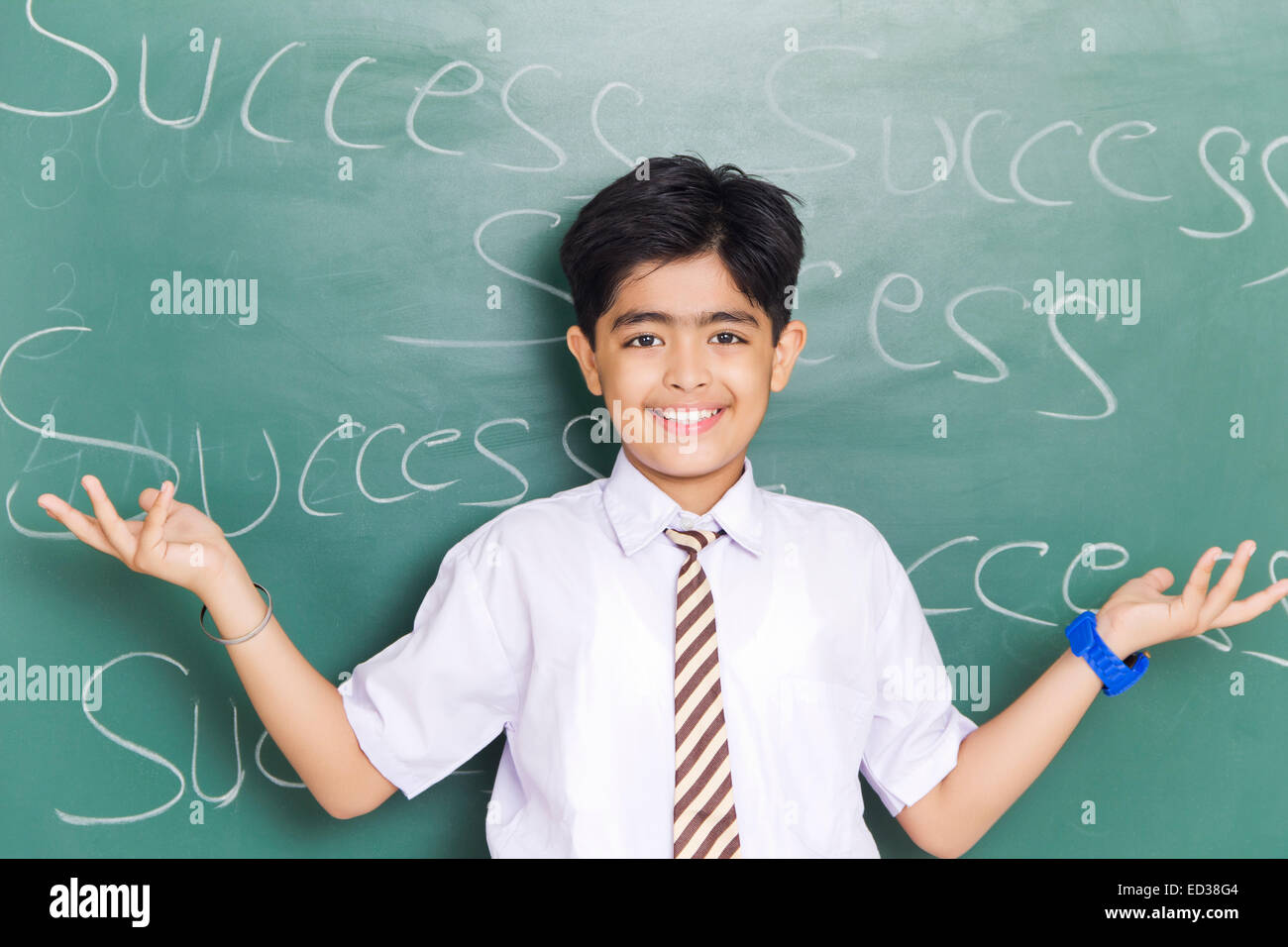 1 indian child boy student Classroom Stock Photo - Alamy