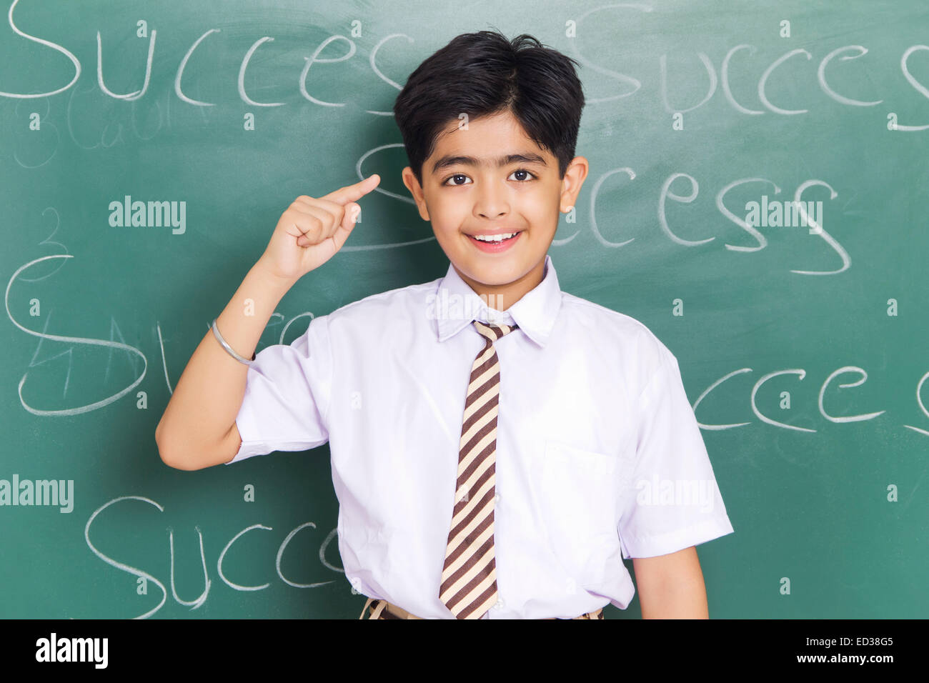 1 indian child boy student Classroom fun Stock Photo - Alamy