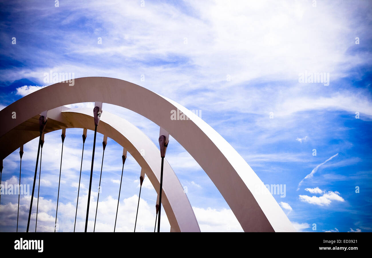 Steel arches hi-res stock photography and images - Alamy