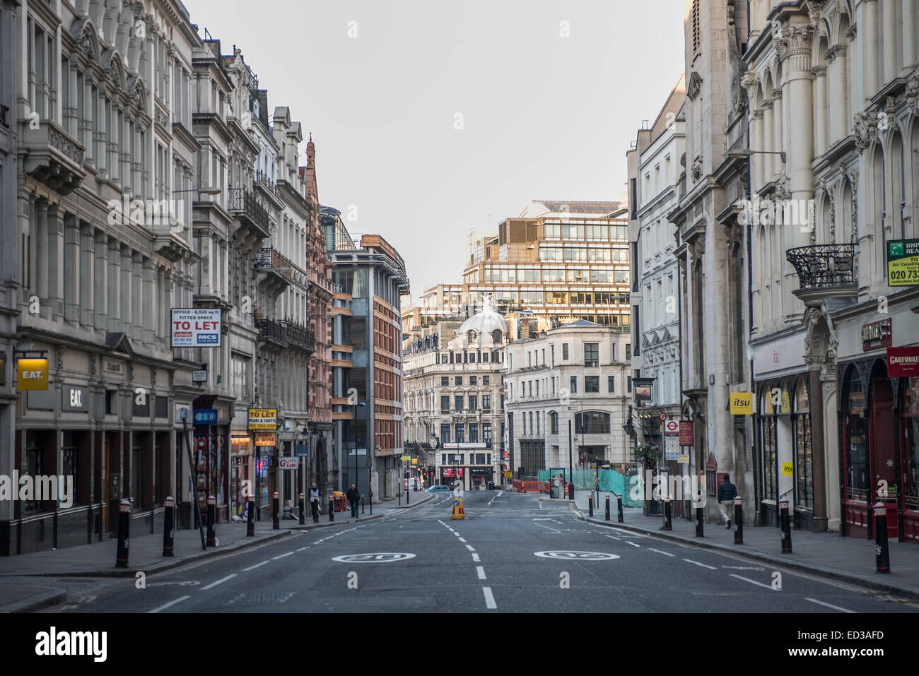 Empty Street London Stock Photos & Empty Street London Stock Images - Alamy