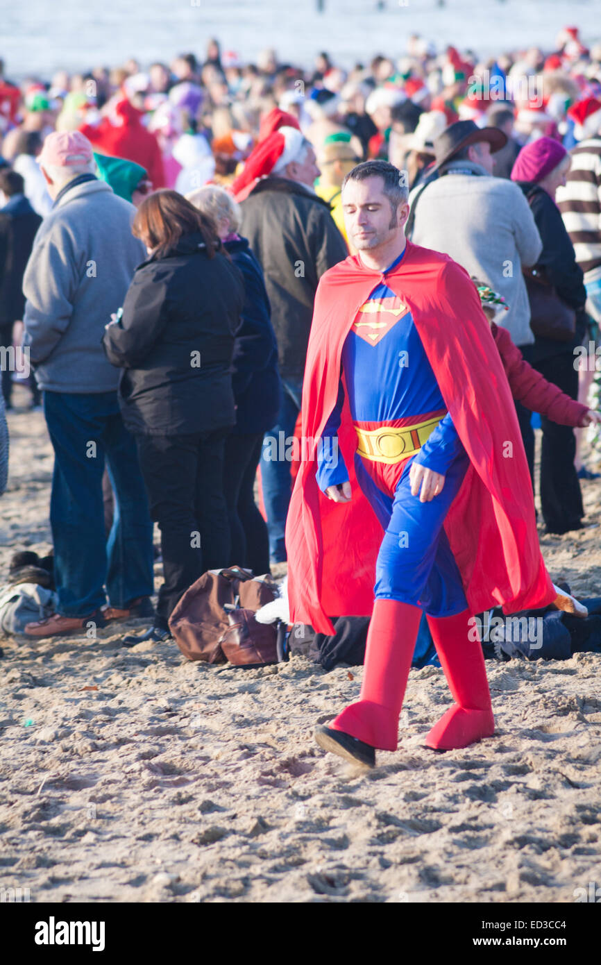 Superman crowd hi-res stock photography and images - Alamy