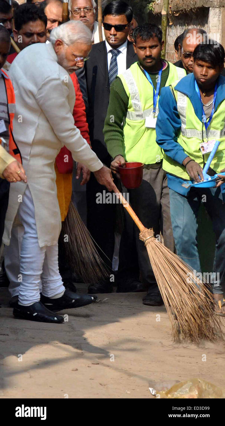 Cleanliness drive hi-res stock photography and images - Alamy