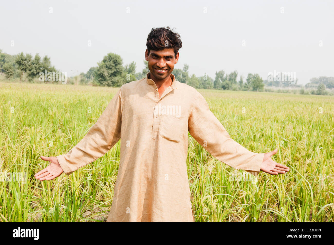 1 indian rural farmer farm enjoy Stock Photo - Alamy