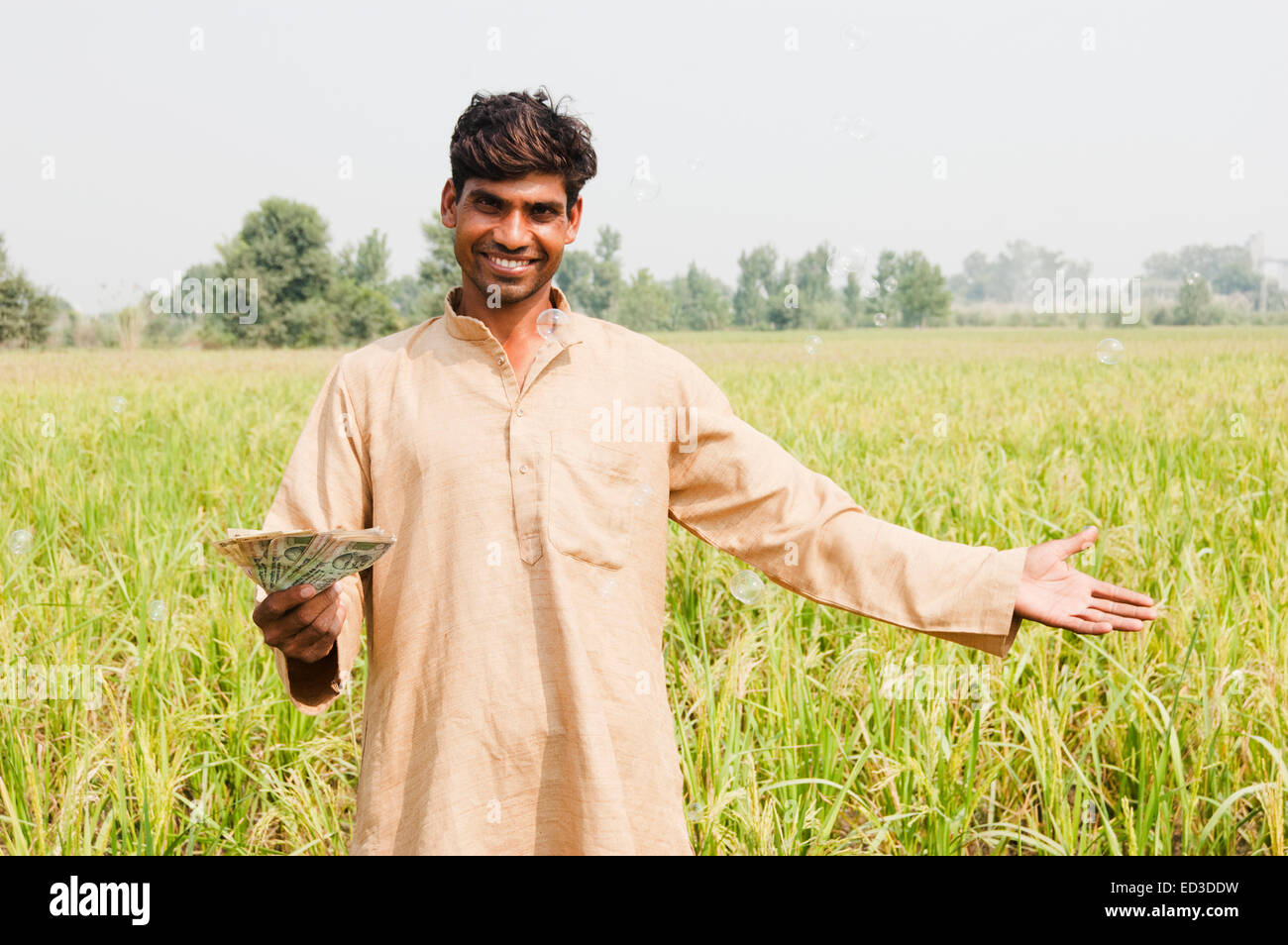 Mobile money farmers hi-res stock photography and images - Alamy
