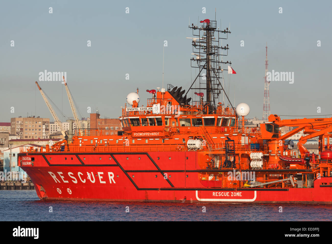 Sea rescuer hi-res stock photography and images - Alamy