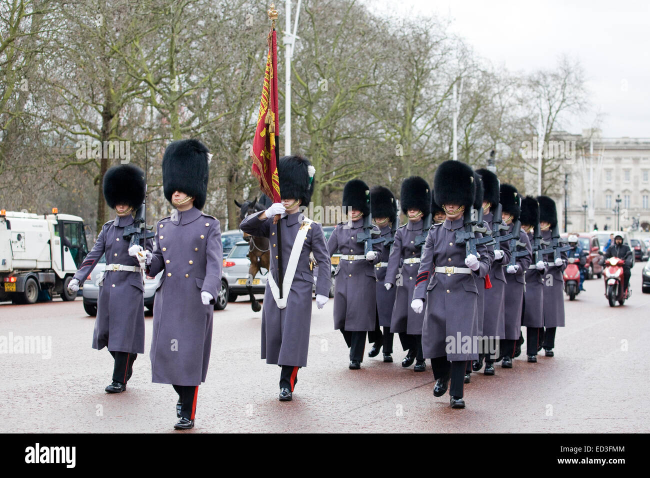 Mall security guards hi-res stock photography and images - Alamy