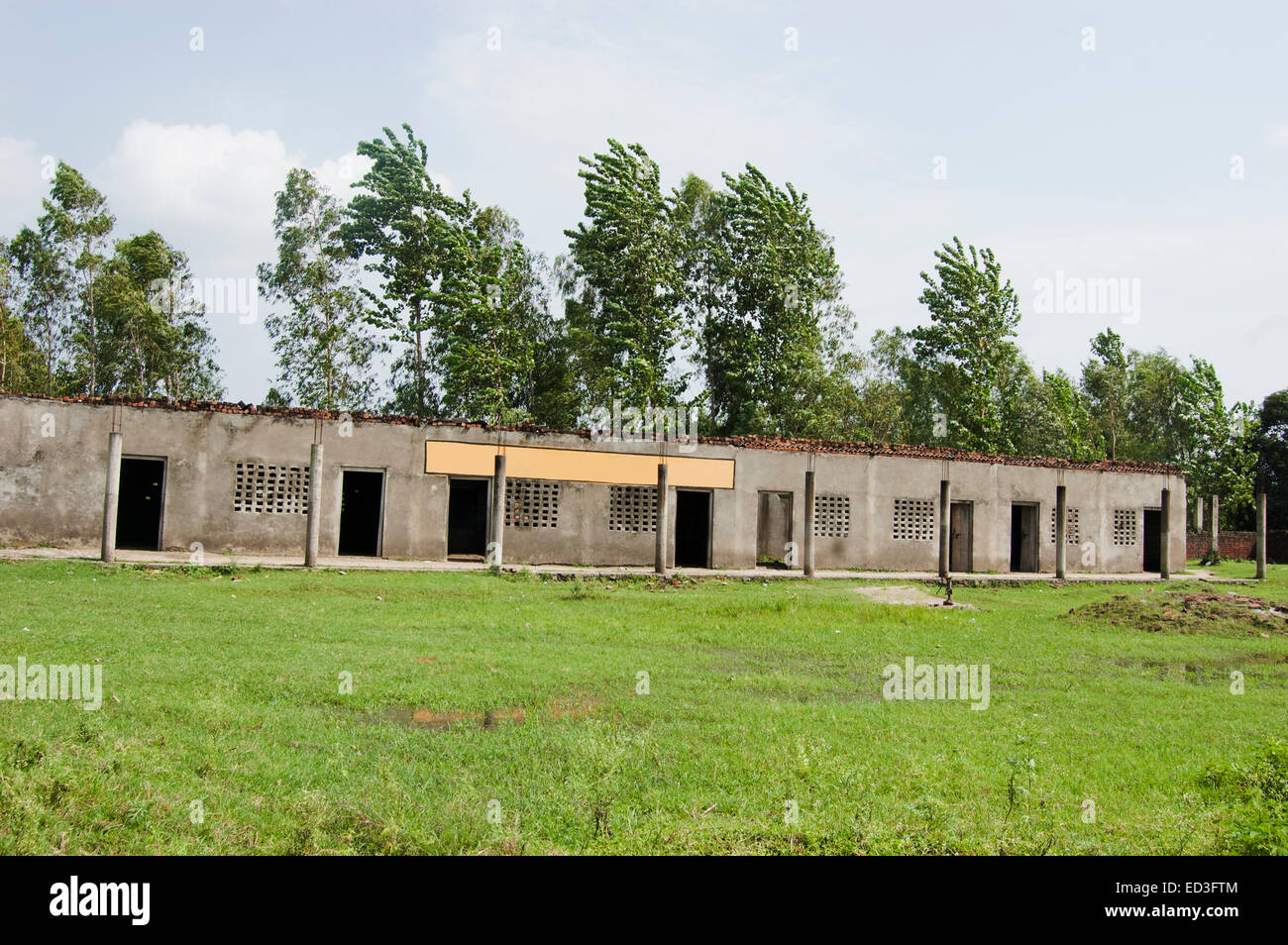 Rural asian school building hi-res stock photography and images - Alamy