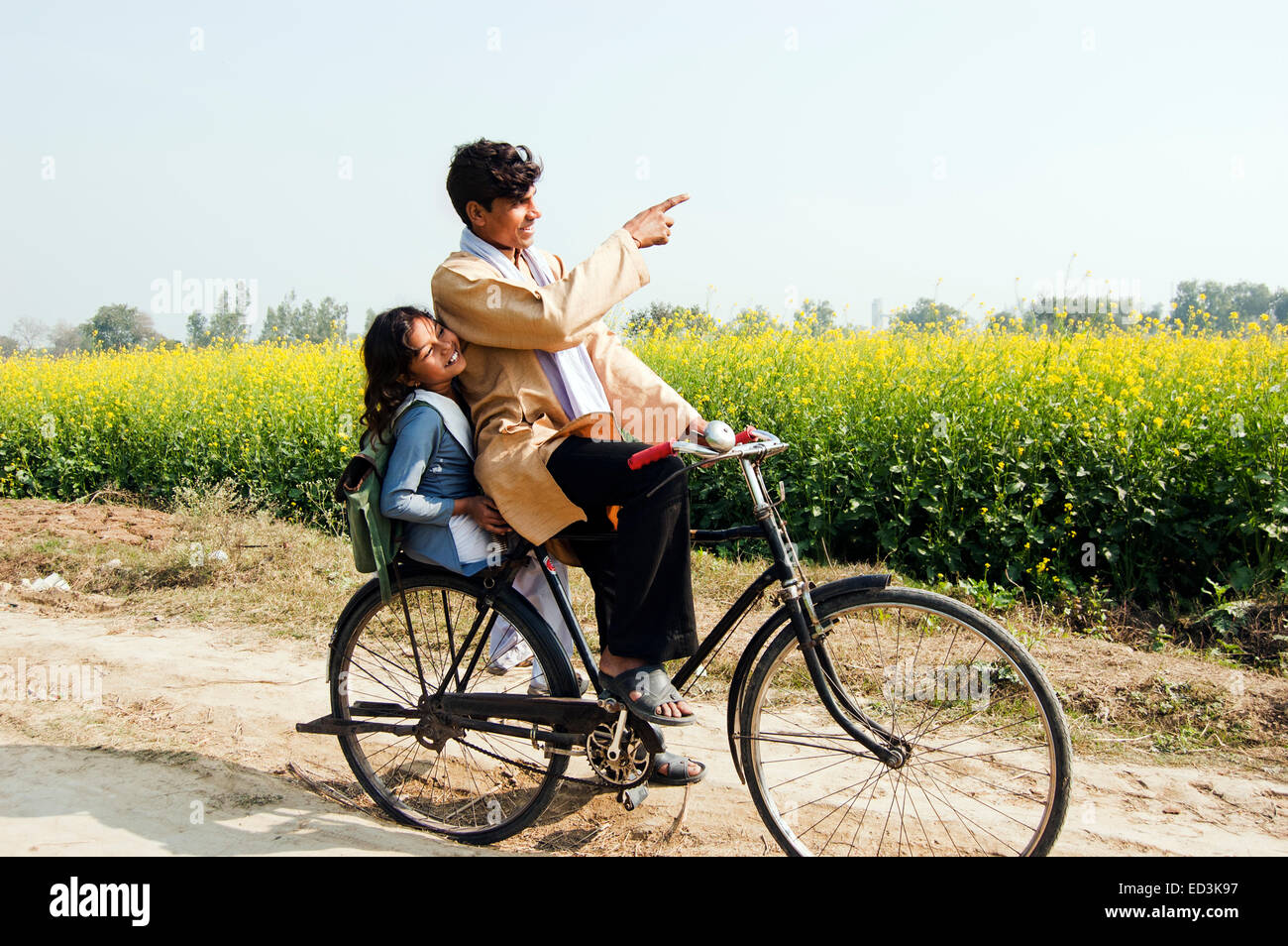 Indian transportation cycle hi-res stock photography and images - Alamy