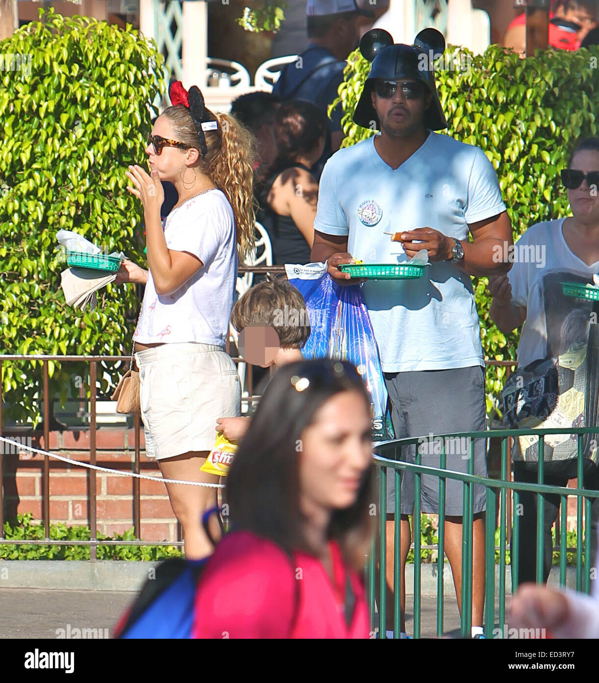 Scrubs star Donald Faison celebrates his 40th Birthday at Disneyland ...