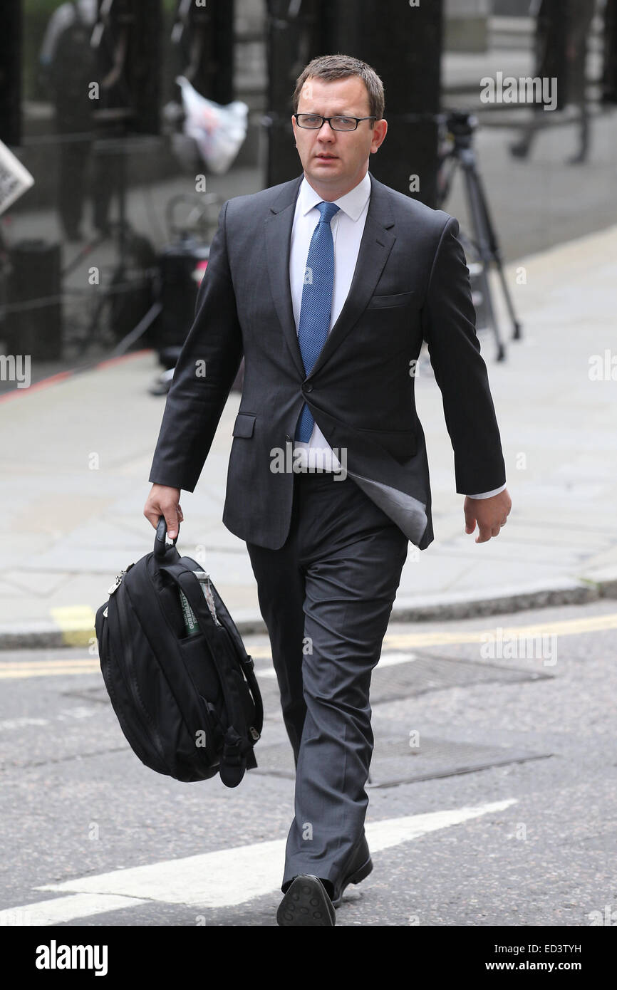 Andy Coulson arrives at the Old Bailey to await the verdict in the ...