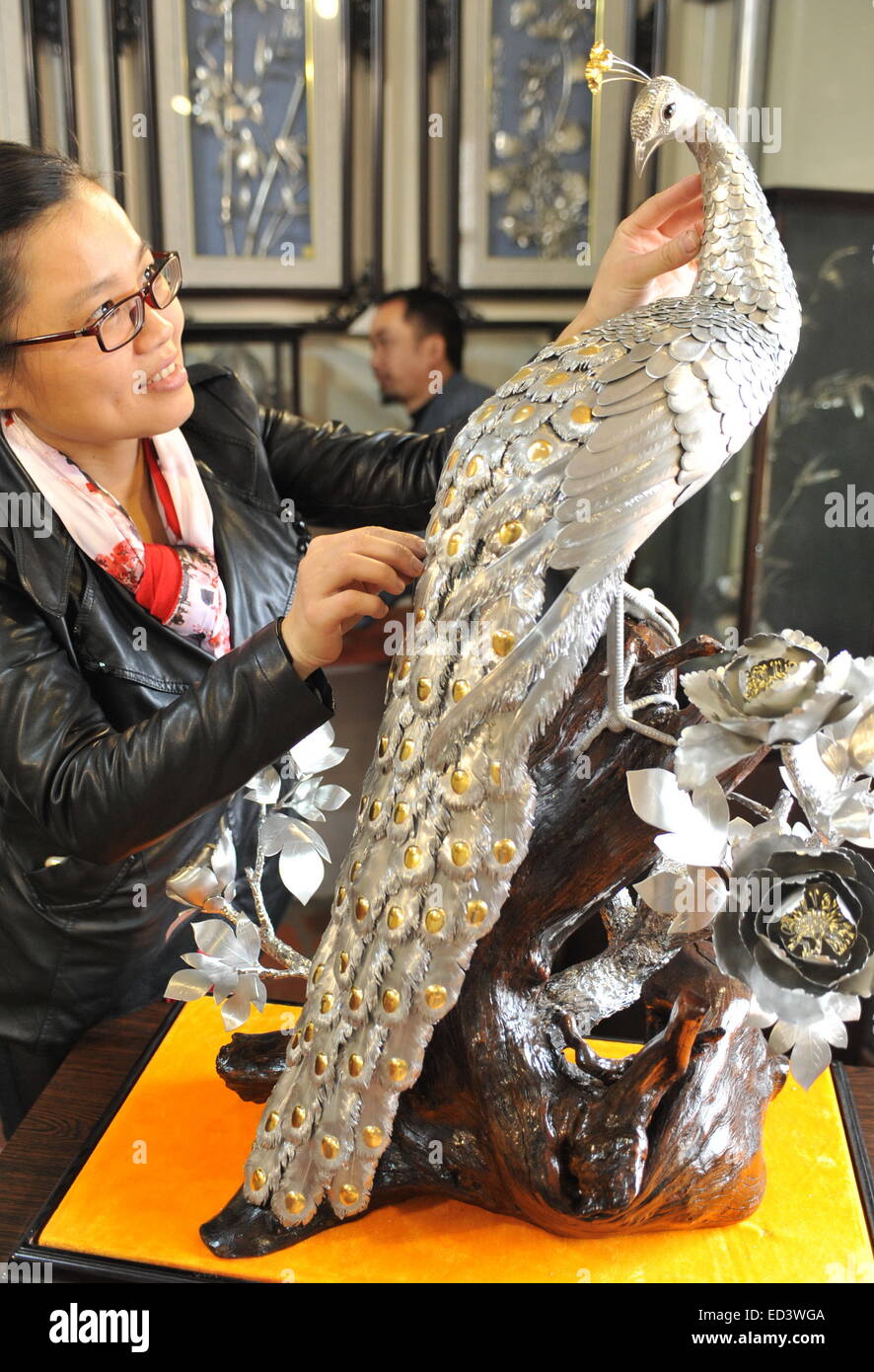 Lin Tin High Resolution Stock Photography and Images - Alamy