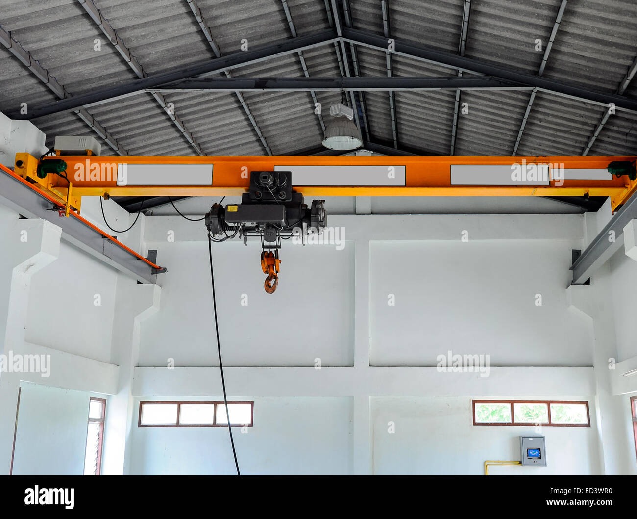 Lifting steel girder beam hi-res stock photography and images - Alamy