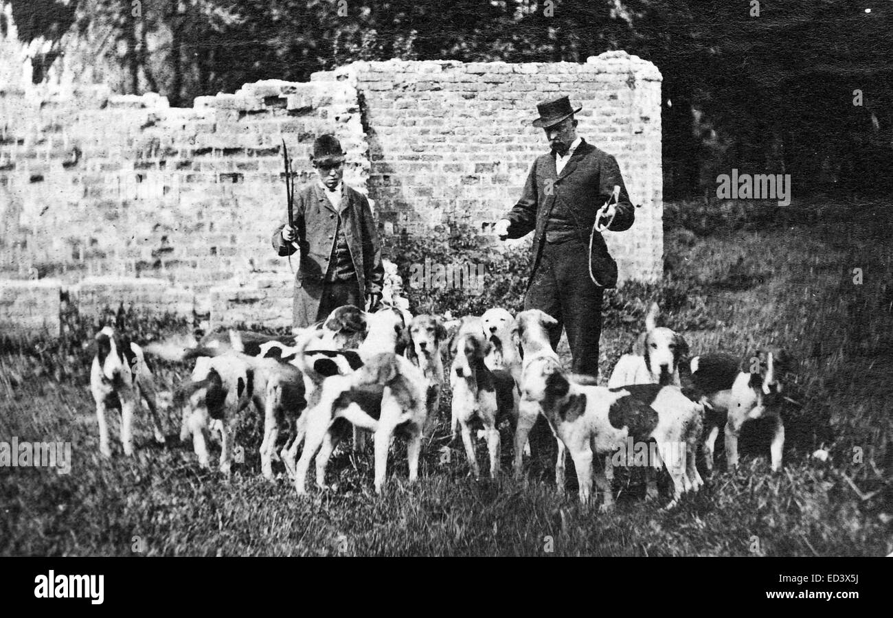 Black And White Photos Of Fox Hunt