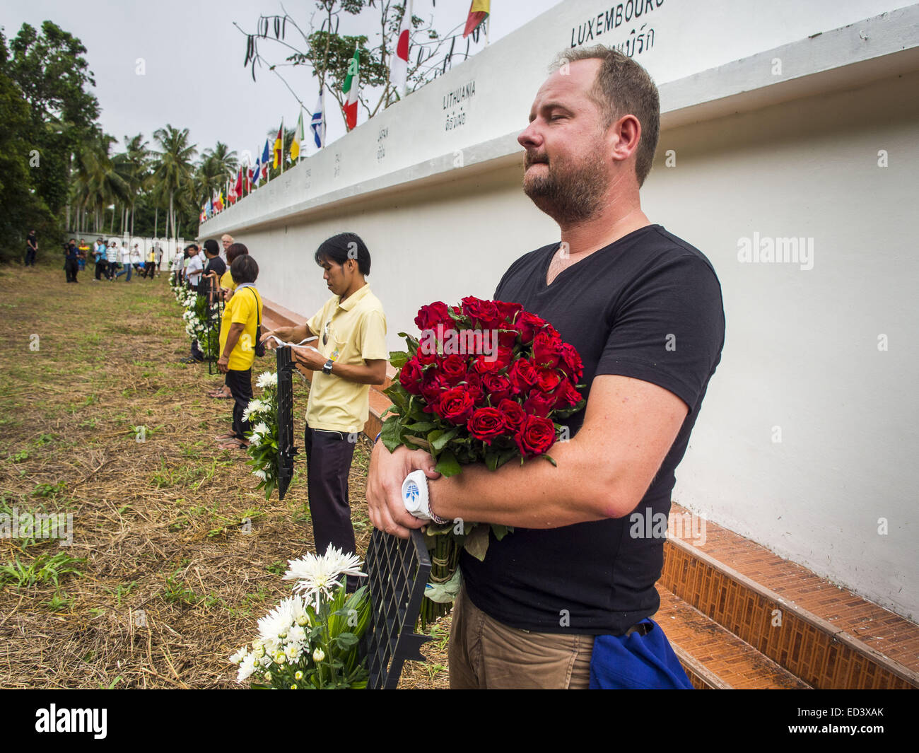 Indian ocean tsunami 2004 thailand hi-res stock photography and images ...