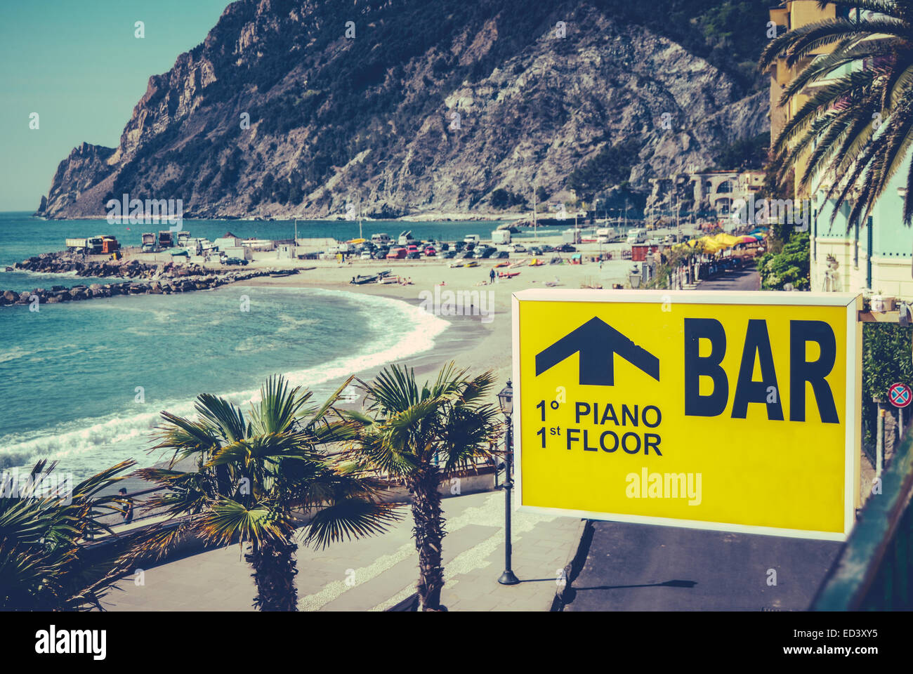 Beach Bar On The Italian Riviera Stock Photo - Alamy