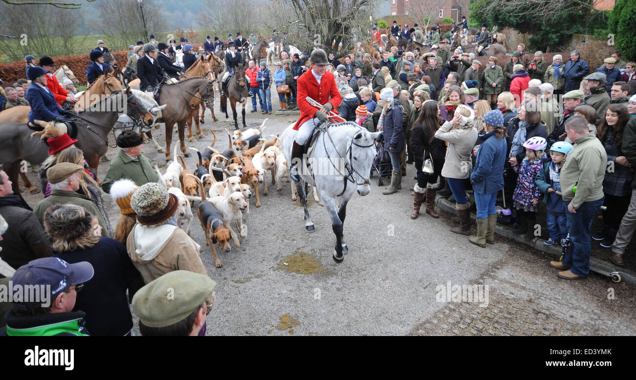 Boxing day fox hunting meet hi-res stock photography and images - Alamy