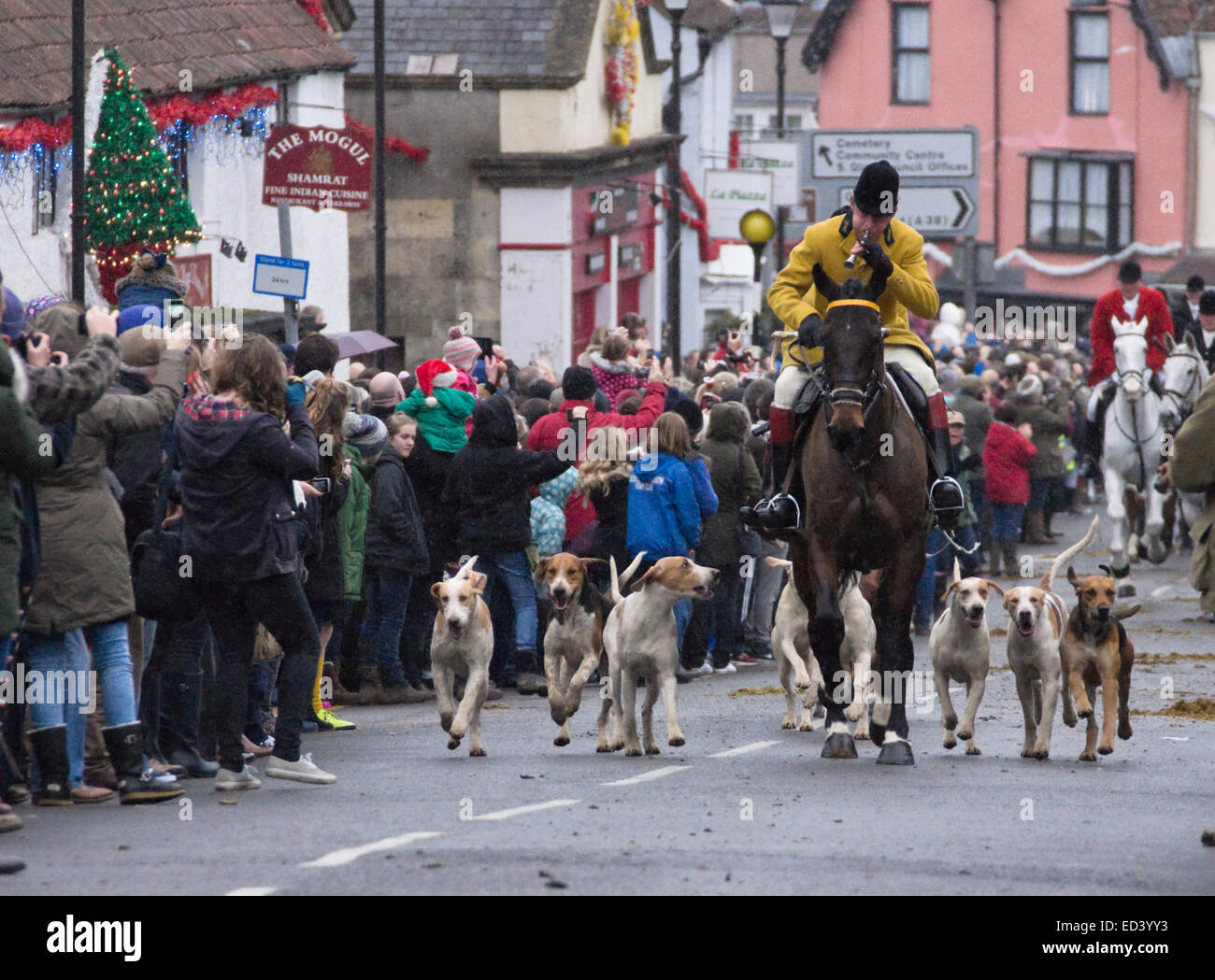 Thornbury, Gloucestershire, UK. 26th Dec, 2014. Members of the Berkeley ...