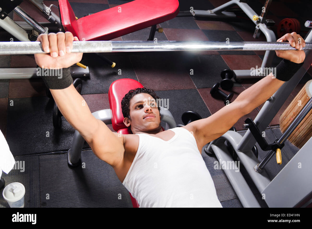1 indian man gym Body Building Stock Photo - Alamy