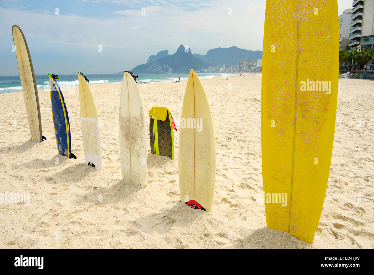 Line of surfboards hi-res stock photography and images - Alamy