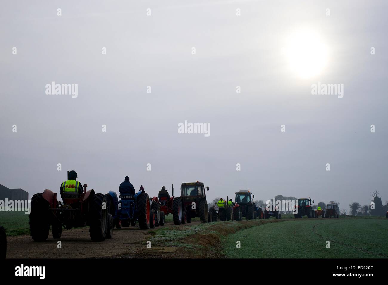 Larling, Norfolk, UK. 26th December 2014. The annual Boxing Day Larling ...